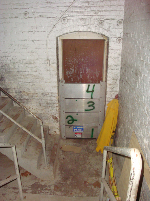 Install an opening barrier - Reduce Flood Risk